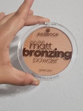 Essence | Makeup | Sun Club Matt Bronzing Powder Baby Got Glow Liquid ...